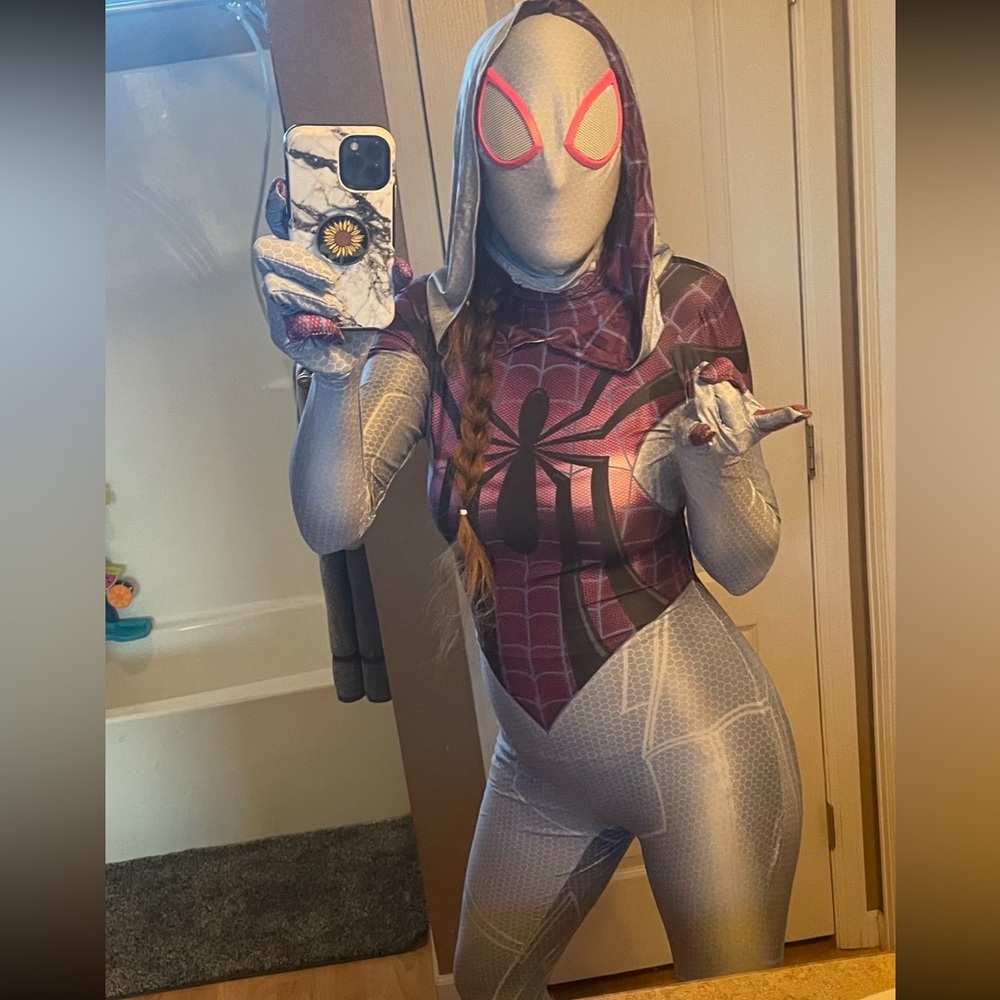 Ghost Spider Spider-Gwen Costume - Gem